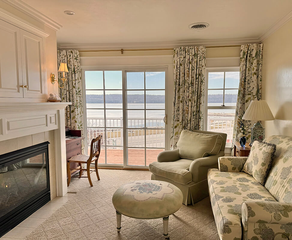 Rooms & Cottages - Hillside of Door County